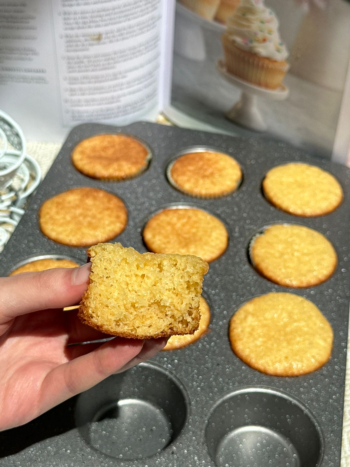 Fluffy Vanilla Cupcakes - The Fairy Who Bakes